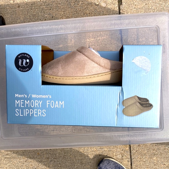 Wayland Square | Shoes | Memory Foam Slippers | Poshmark